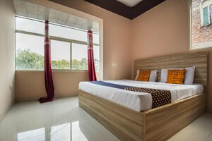 Spot On 65851 Hotel Hi Tech (State of Punjab), otel  Punjab'dan