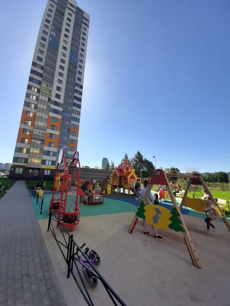 Oyun alanı Playground, Saint‑Petersburg, foto
