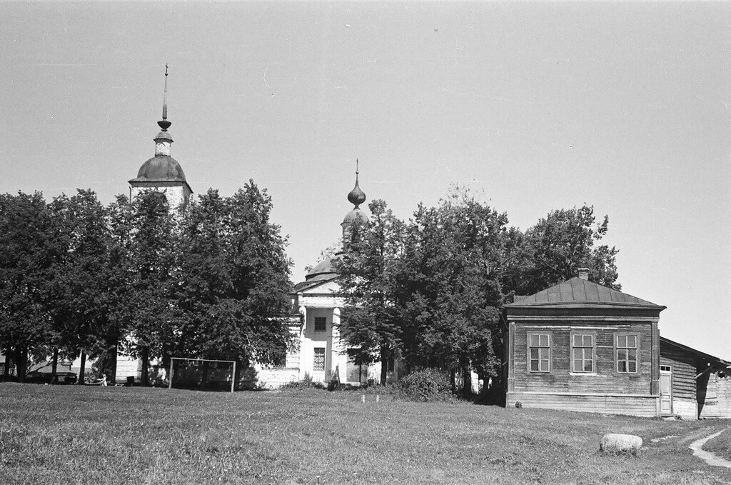 Ortodoks kiliseleri Church of Saint Nicholas the Wonderworker, Vladimirskaya oblastı, foto