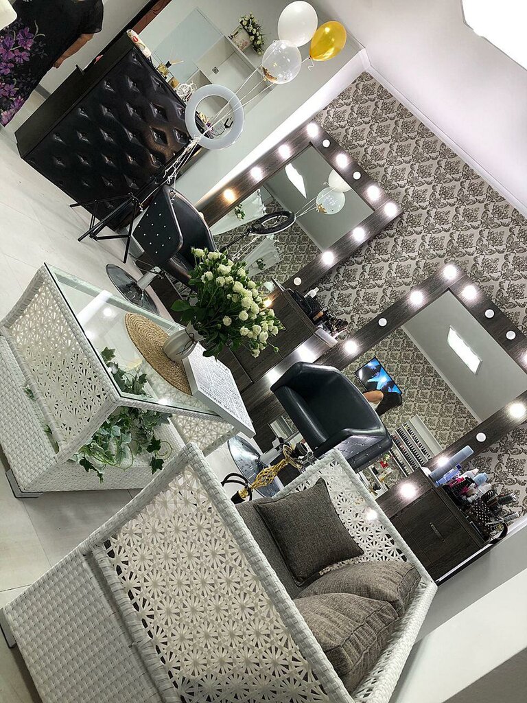 Güzellik salonu Malvina Djagaeva's beauty Studio, Suhum, foto