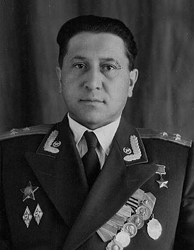 Anıt levhası, anıt taş Сергею Владимировичу Гришину, Dorogobuj, foto