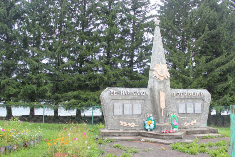 Anıt, heykel Мемориал жителям села погибшим в годы Великой Отечественной войны, Krasnoyarski krayı, foto