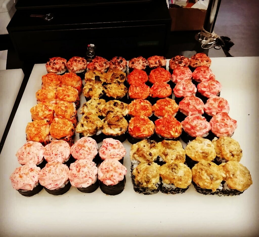 Suşi restoranı Sushi Nyamay, Murino, foto