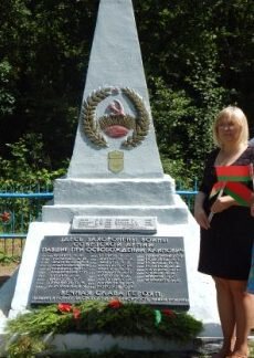 Anıt, heykel Землякам, погибшим в годы Великой Отечественной войны, Klimavichy, foto