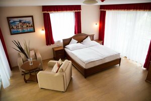 Luxury Apartment Hotel Siófok (Somogy vármegye, Siófok, Beszédes József utca), otel  Siófok'tan