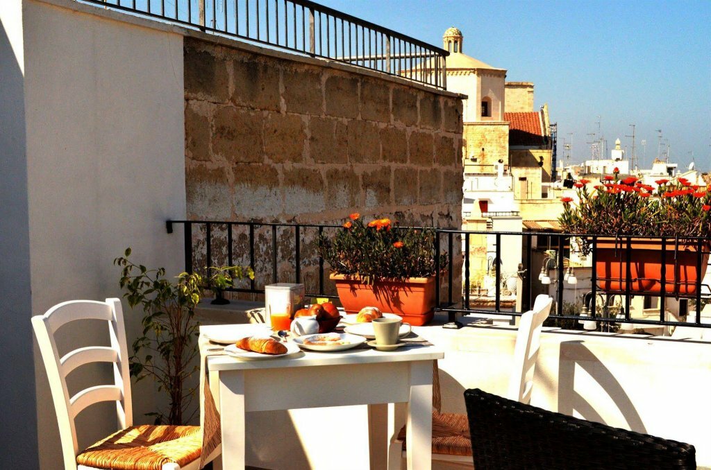 Otel Bed & Breakfast Tra le Mura, Puglia, foto