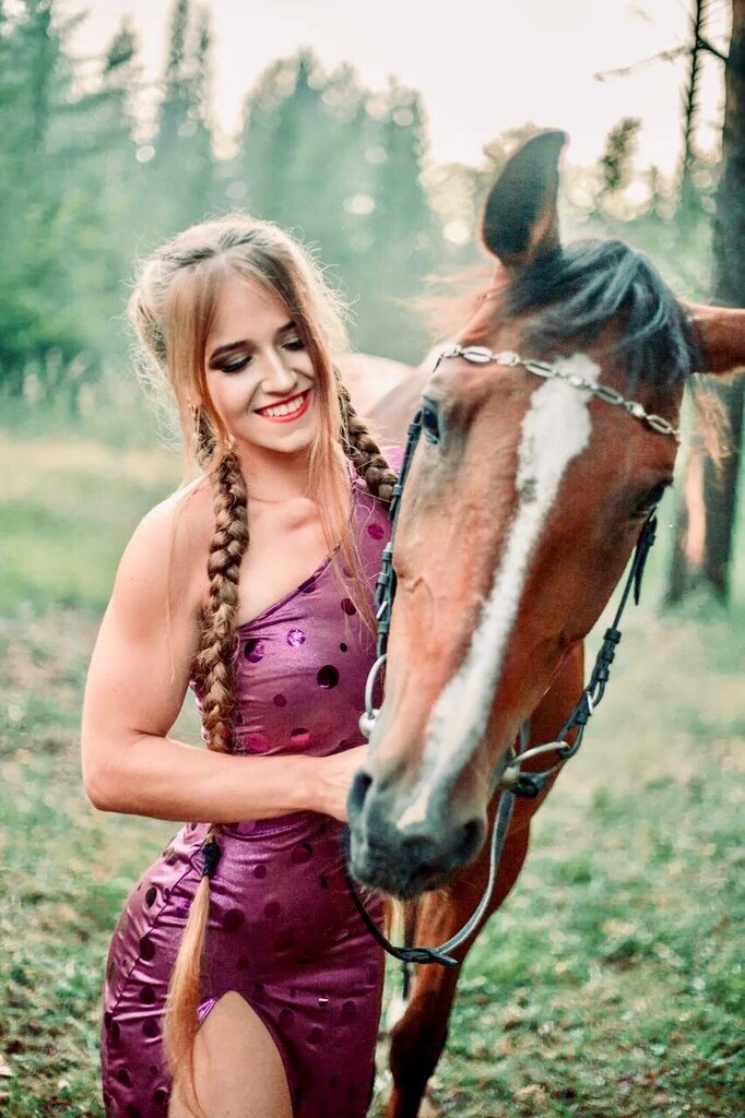 At ve binicilik kulüpleri Серебряная подкова, Kirovskaya oblastı, foto