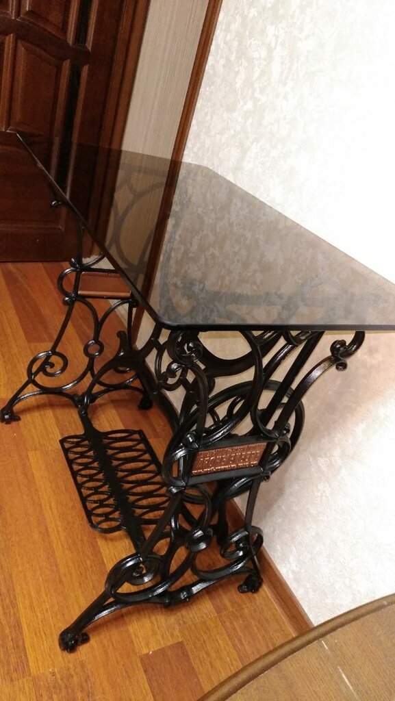 Cam atölye ReutStek, Reutov, foto