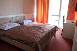 Guest House Grgin Dol (Požega-Slavonia County, Čaglin, Sovski Dol), otel  Pozega'dan