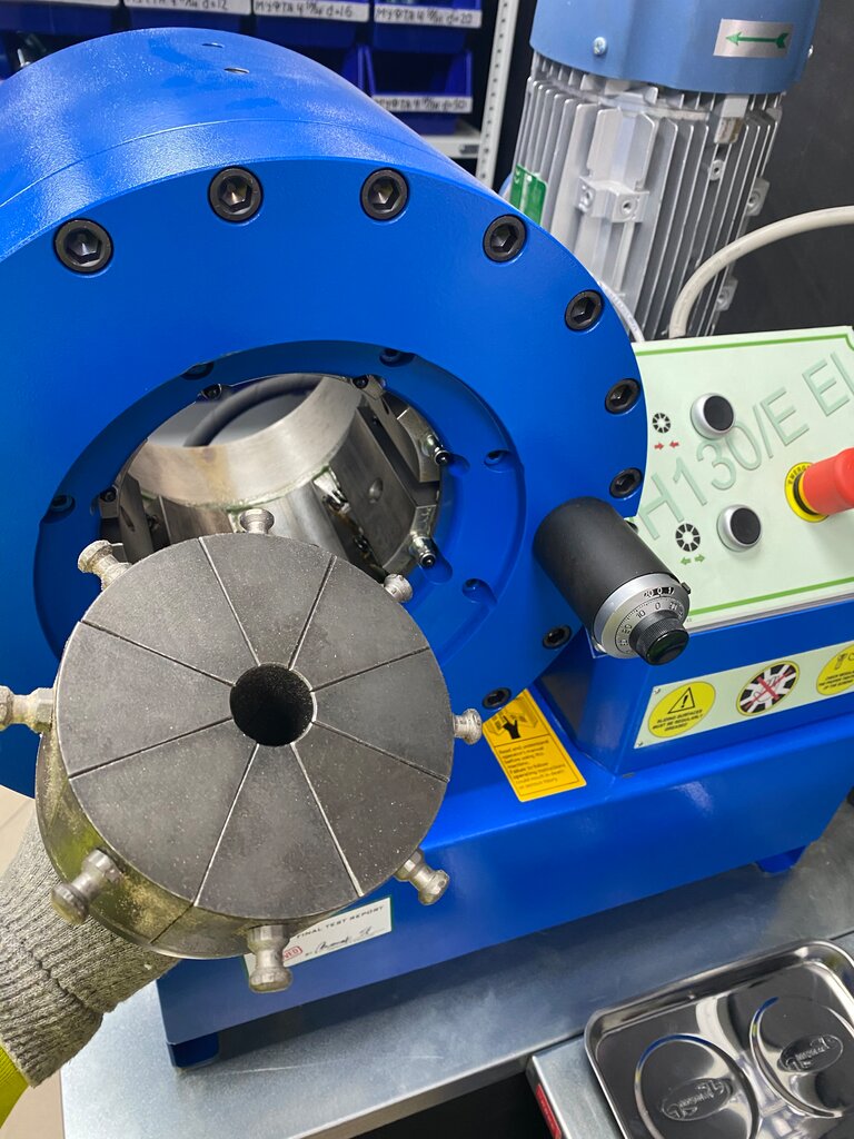 Kollar ve hortumlar Nitetet Gidra 3, Aleksin, foto