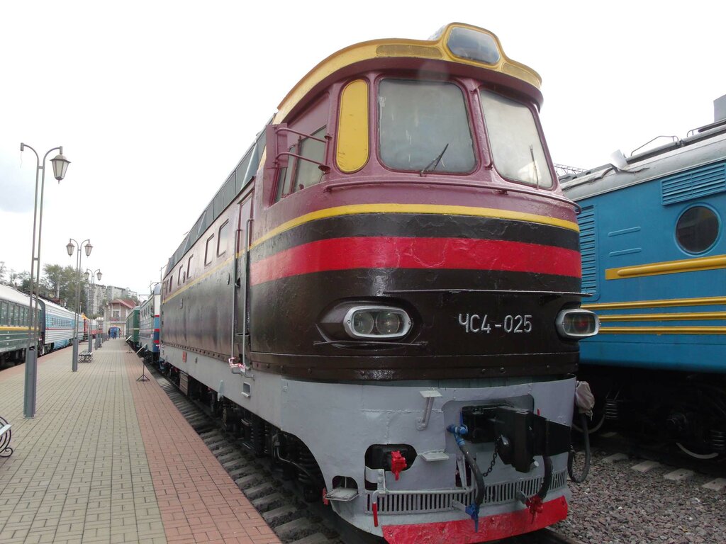 Park, sokak heykeli Электровоз Чс4, Moskova, foto