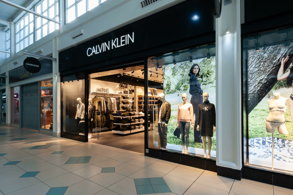 Giyim mağazası Calvin Klein Outlet, Livingston, foto