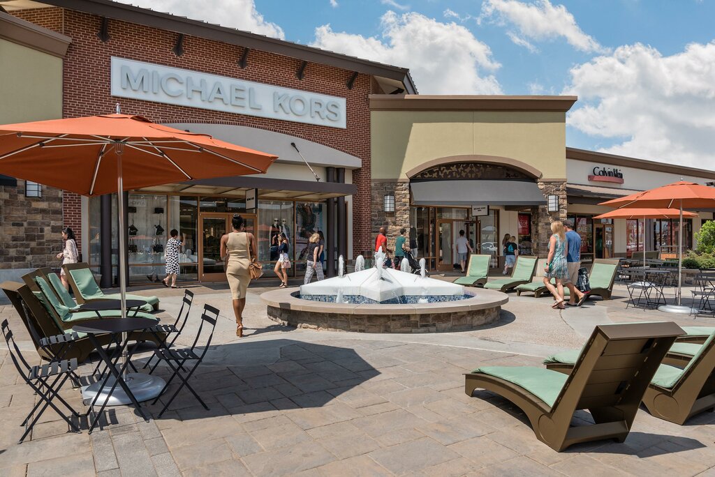 Alışveriş merkezleri Allen Premium Outlets, Allen, foto