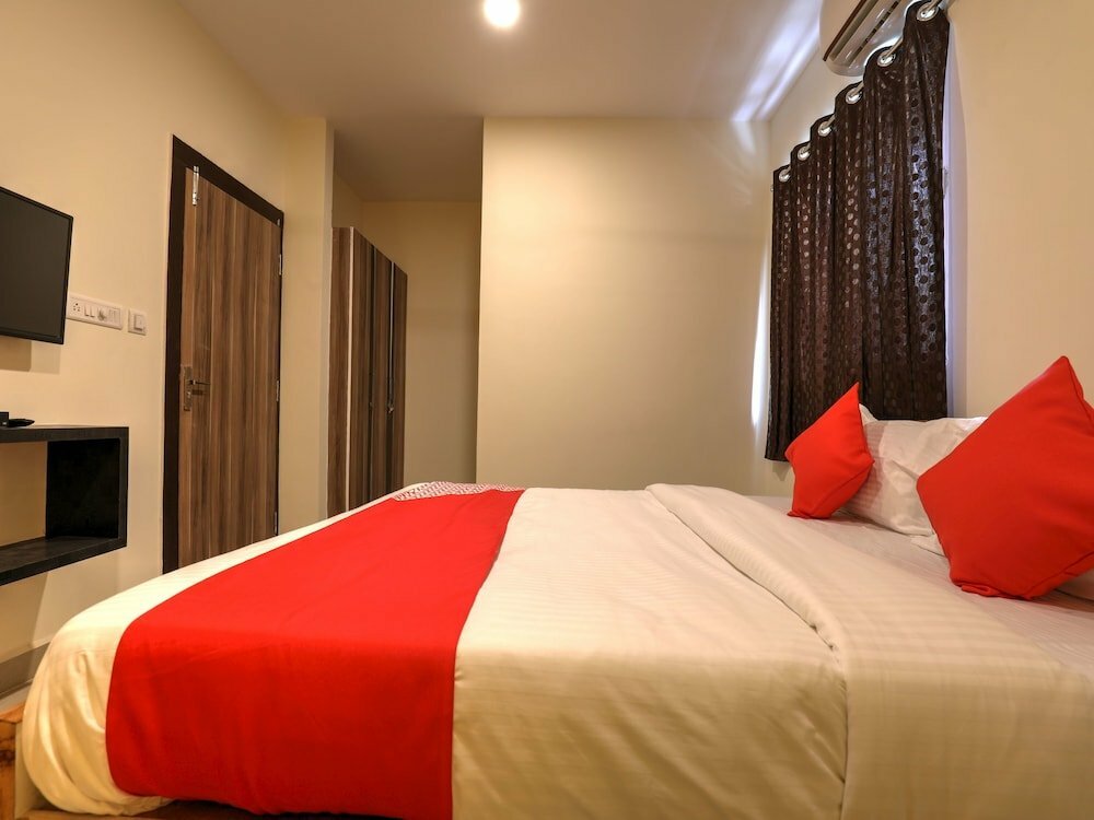 Otel Capital O 13869 Hotel Saharsh Grand, Haydarabat, foto