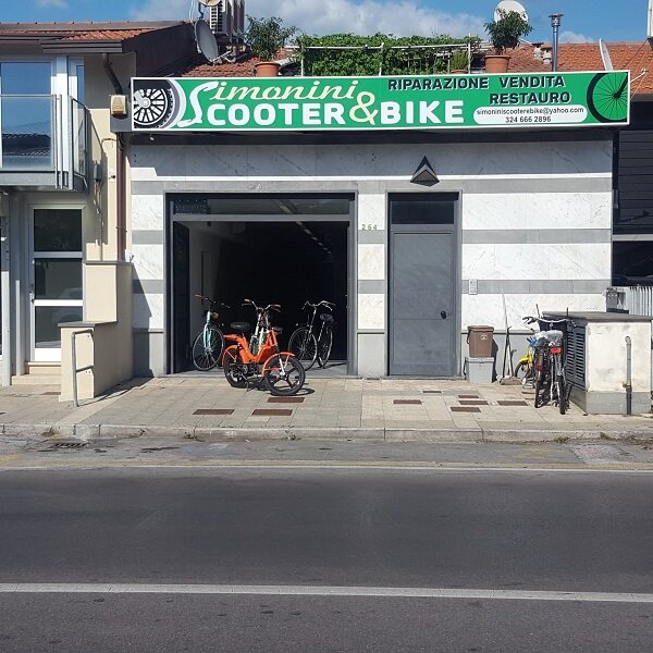 Bisiklet mağazaları Simonini Scooter & Bike Vendita Riparazione Noleggio Biciclette, Toskana, foto
