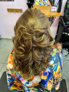 Juna beauty salon (Ida-Viru County, Sillamäe, Viru boulevard, 28), güzellik salonu  Sillamjae'den