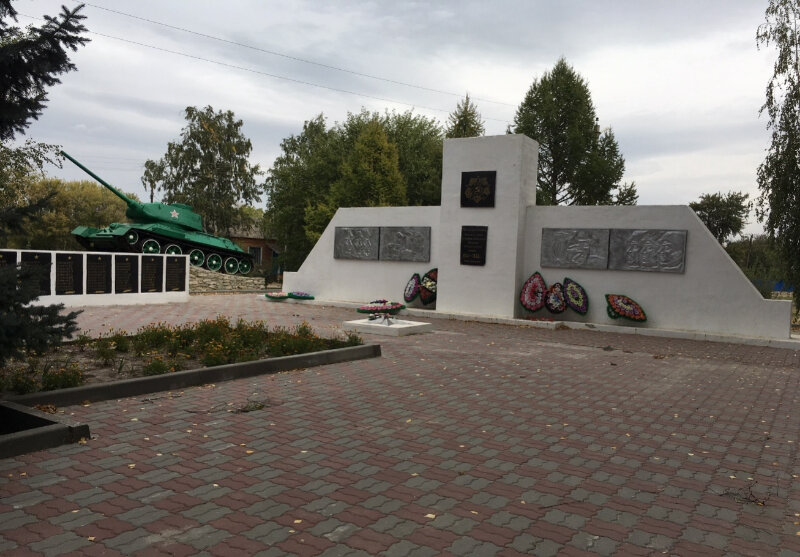 Anıt, heykel Мемориал павшим воинам в х. Мещеряковский, Rostovskaya oblastı, foto
