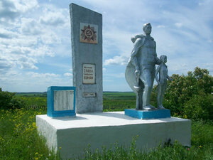 Воинам-односельчанам, погибшим в годы Великой Отечественной войны (Republic of Mordovia, Staroshaygovskiy rayon, Shigonskoye selskoye poseleniye, selo Govorovo), anıt, heykel  Mordovya'dan