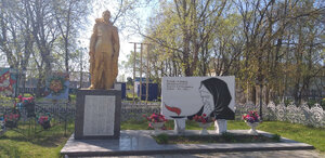 Участникам Великой Отечественной войны (Tyumen Region, Yarkovskiy rayon, selo Dubrovnoye), anıt, heykel  Tümen (Tiumenskaya) oblastından