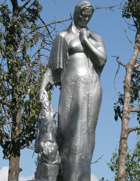 Anıt, heykel Братская могила д. Горбачи, Kalujskaya oblastı, foto