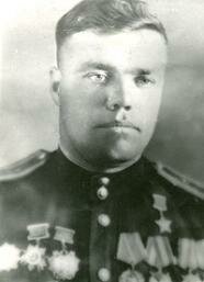 Ünlü kişilerin mezarları Герой Советского Союза В.Н. Молодчиков, Saint‑Petersburg, foto