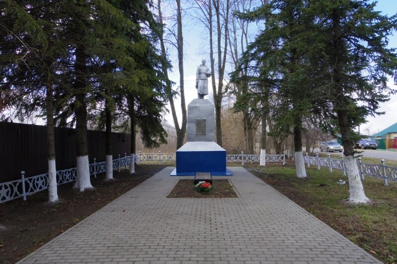 Anıt, heykel Мемориал Великой Отечественной войны, Donskoy, foto