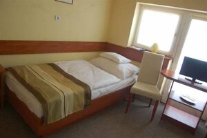 Fenyes Vinorium Panzio (Győr-Moson-Sopron vármegye, Sopron), otel