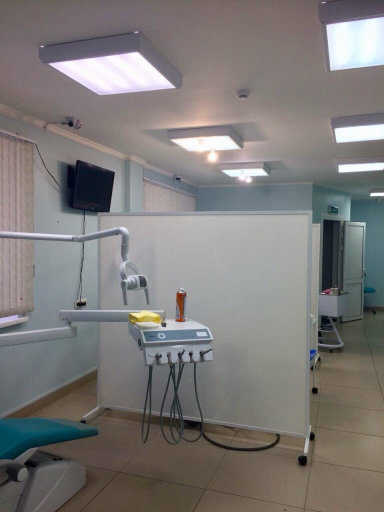 Özel ağız ve diş sağlığı klinikleri ve muayenehaneleri Denta-plyus, Altayski krayı, foto