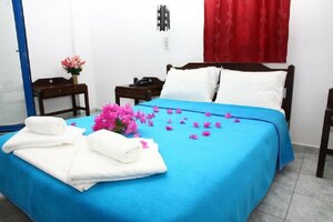 Palm Bay by Estia (The Periphery of Crete, Village of Epano Sision), otel  Dünya'dan