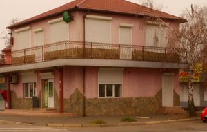 Оболонь (Odeska Region, Razdel`naya, Pryvokzalna vulytsia), bar  Razdel'naya'dan
