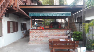 The Italian Job (Ban Thongkang 10 No:371), pizzacılar  Vientiane'den