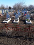 Мастерская памятников (ulitsa Druzhby No:28), heykel ve mezarlık taşı üreticileri  Azov'dan