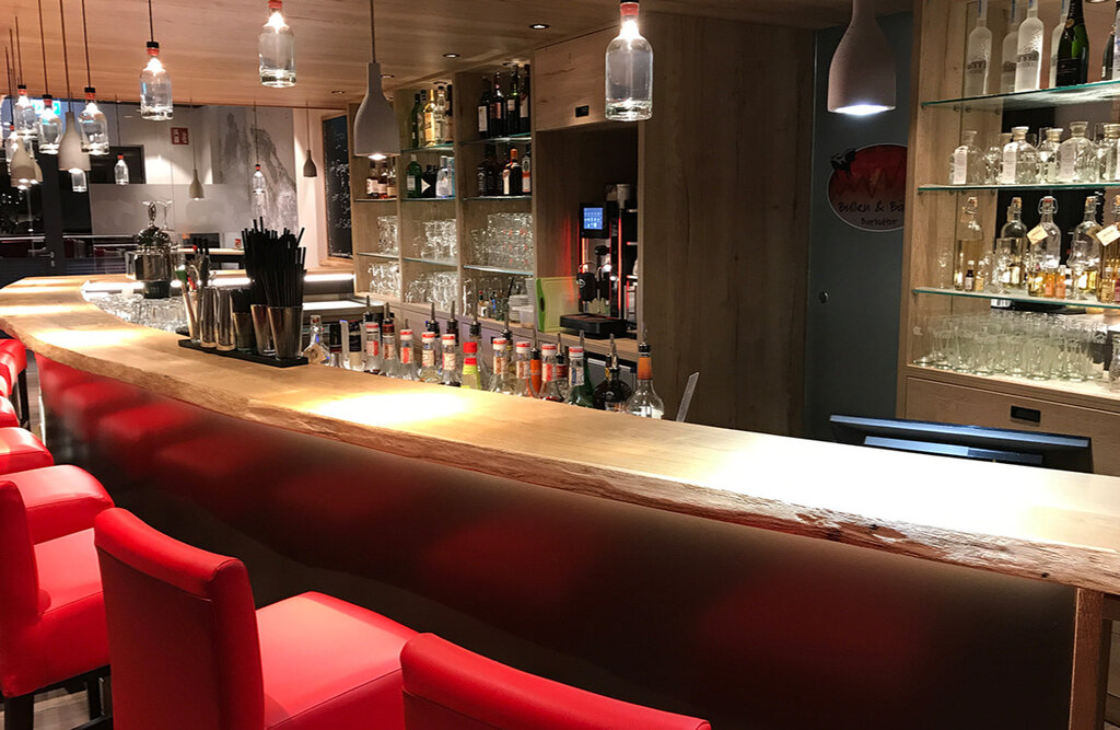 Restoran Bullen und Bären Restaurant & Bar, Bavyera, foto