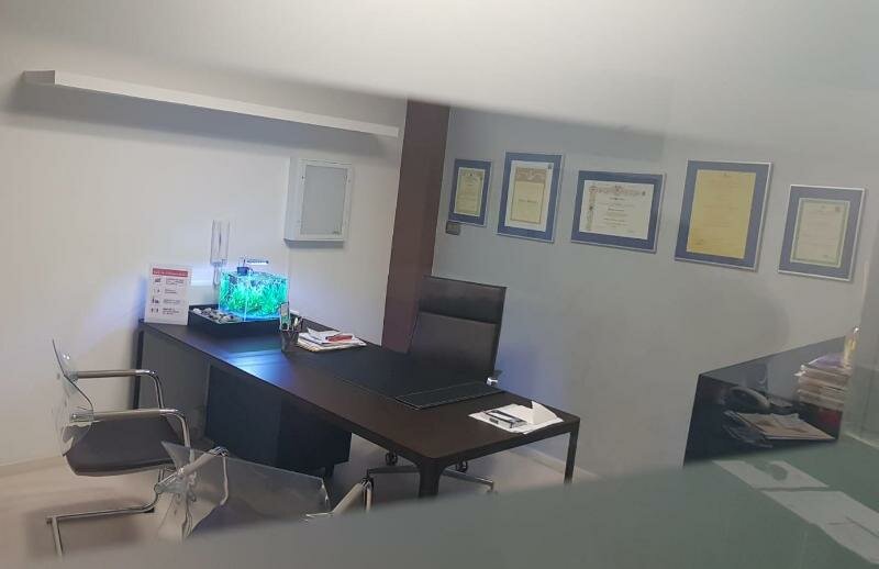 Tıp merkezleri ve klinikler Semeraro Dott. Roberto Specialista Geriatria e Gerontologia, Puglia, foto