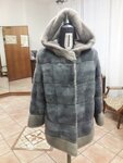 Pellicceria Gauzzi Roberto (Viale della liberta' No:75, Pavia), kürkler  Pavia'dan