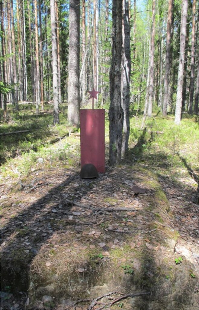 Anıt, heykel Братские могилы советских воинов, Karelya, foto