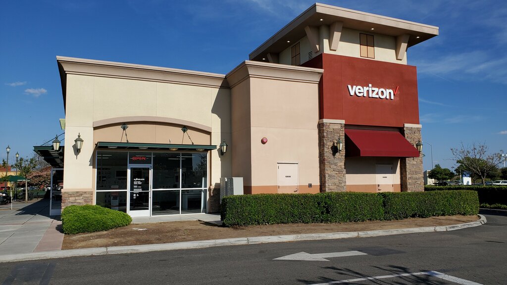 Telekomünikasyon ekipmanları Verizon Authorized Retailer - Victra, Clovis, foto