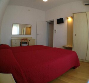 Hotel San Michele (Via Monte Tabor No:26, Celle Ligure), otel  Celle Ligure'den