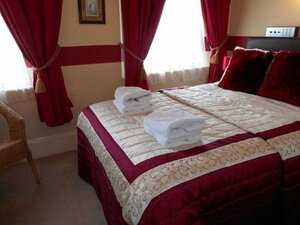 Cranborne Guest Accommodation (England, Torbay, Torquay, Belgrave Road), otel  Torquay'den