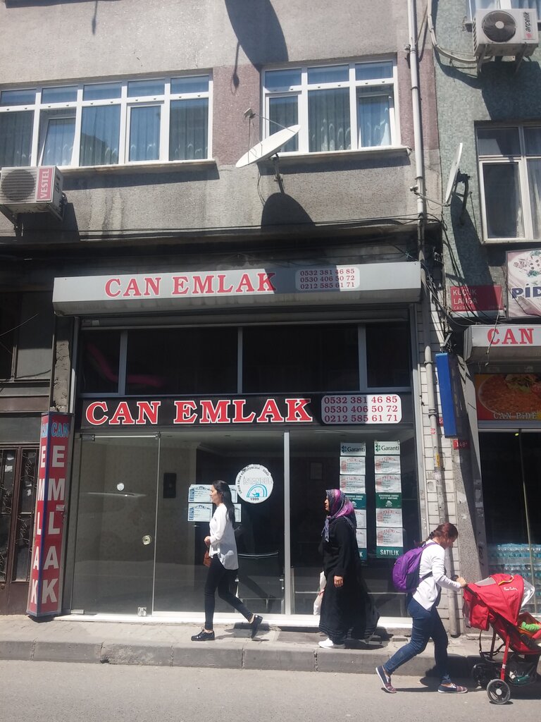 Emlak ofisi Can Emlak, İstanbul, foto