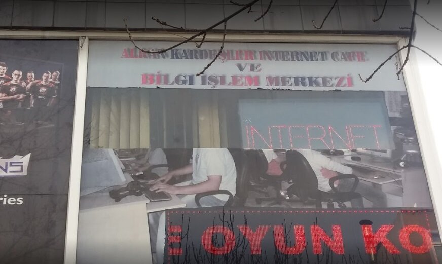 i̇nternet kafeler Kardeşler İnternet Cafe, İstanbul, foto