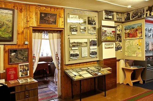 Müzeler ve sanat galerileri Muzey istorii Kholmskogo rayona, Holm, foto