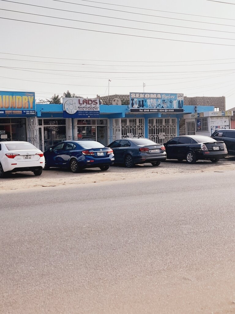 Giyim mağazası Sekoma Parlore, Dünya, foto