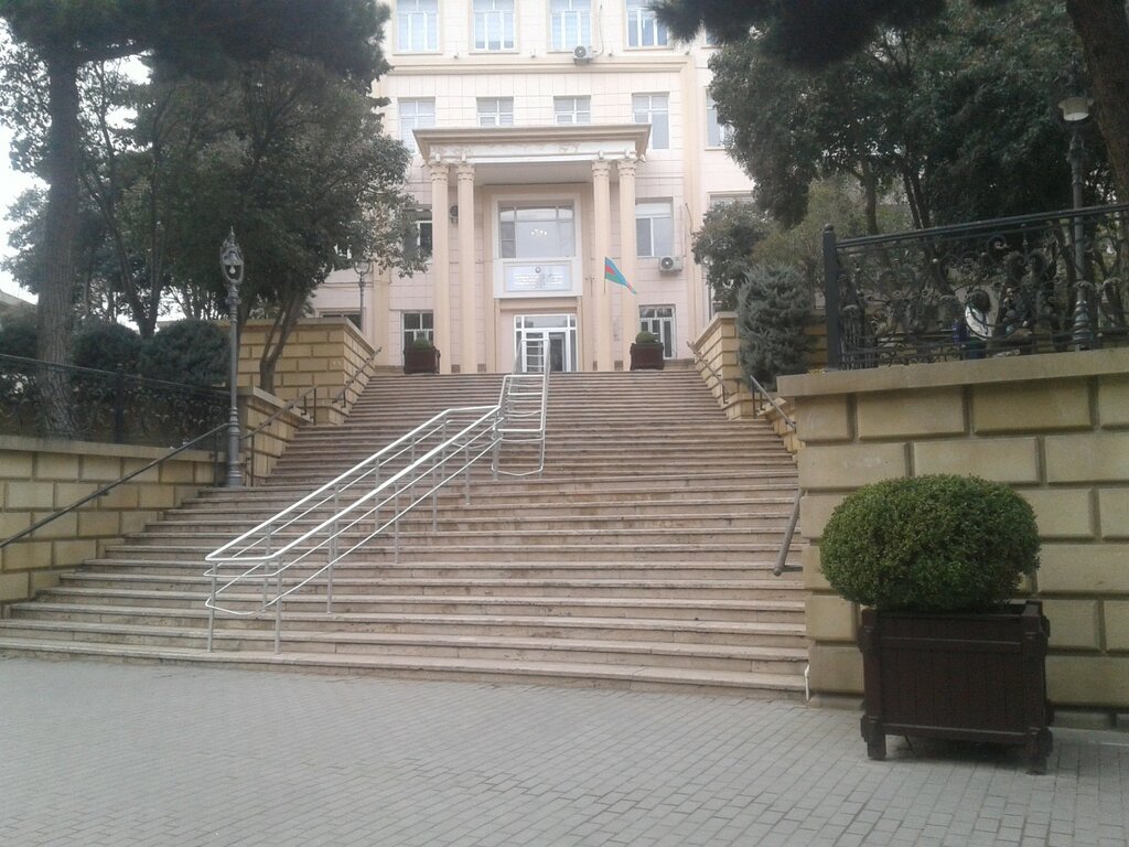 Yüksekokul Azerbaycan Dovlet Pedaqoji Kolleci, Bakü, foto