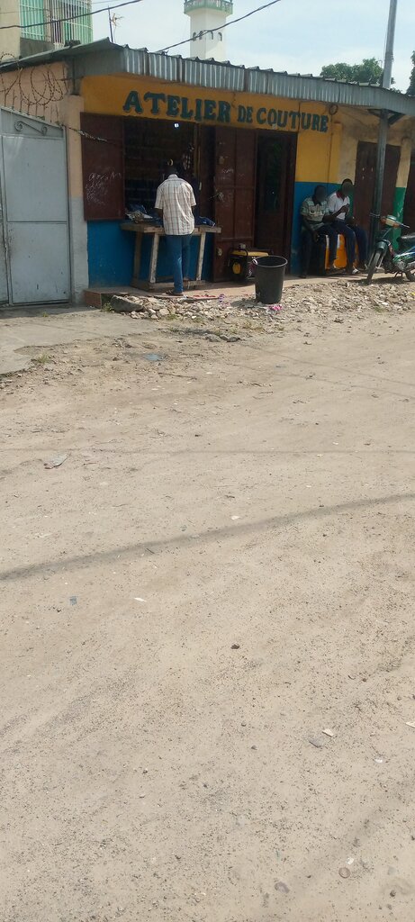 Terziler Atelier De Couture, Brazzaville, foto