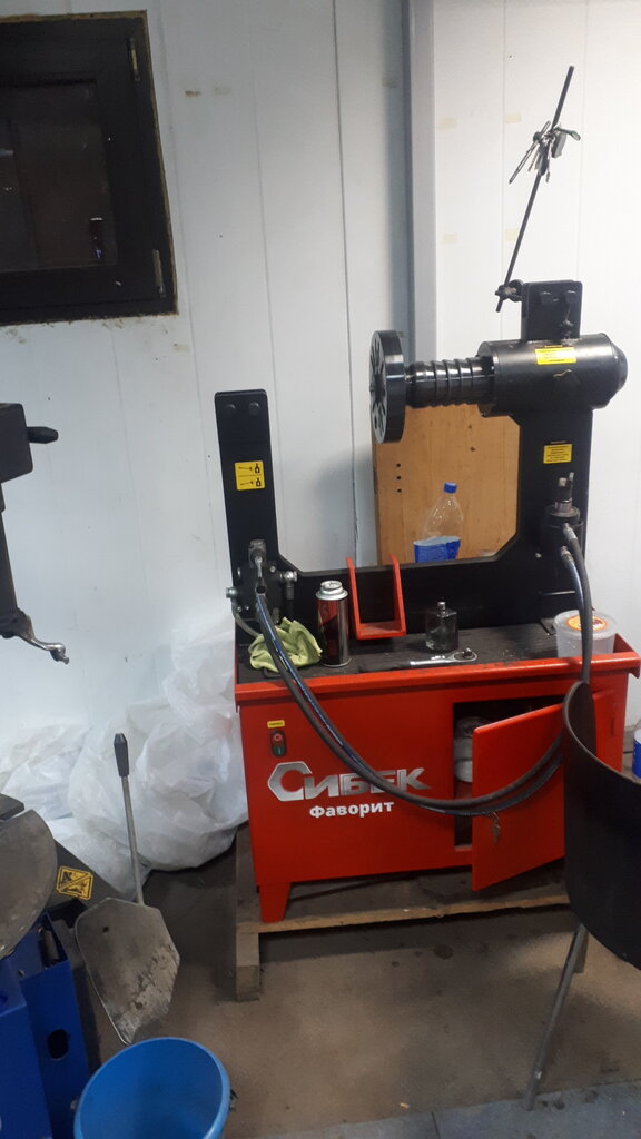 Oto lastik tamiri F_1, Moskovski, foto