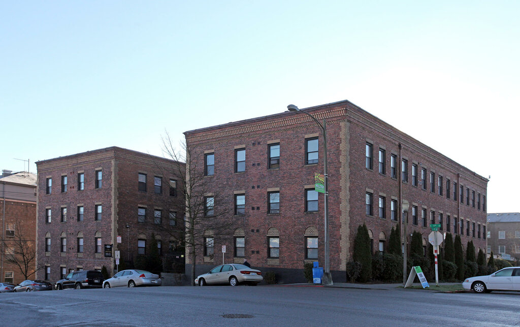 Emlak ofisi Landmark Court, Tacoma, foto