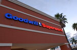 Goodwill - Hollywood Taft (Florida, Broward County, Hollywood), antikacı dükkanları  Hollywood'dan