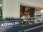 Kowalski Café & Bistro Südbahnhofmarkt (Marktplatz No:3, Puchenau), kahve dükkanları  Linz'den