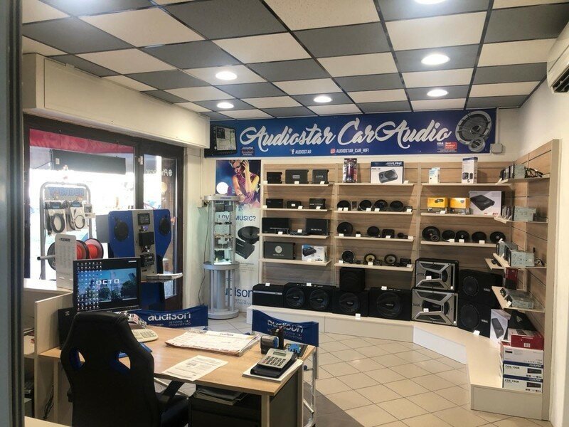 Otomobil yedek parçaları Audiostar, Lombardiya, foto